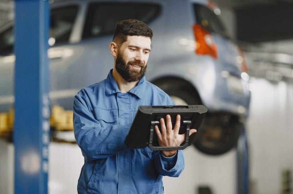 Interim Service vs Full Service vs Major Service - ClickMechanic Blog